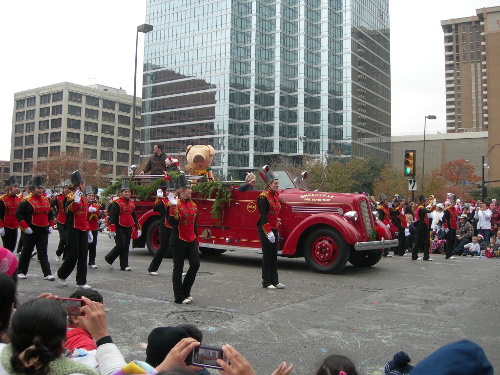 Wylie dancers march in Children’s Christmas Parade – Blue Ribbon News