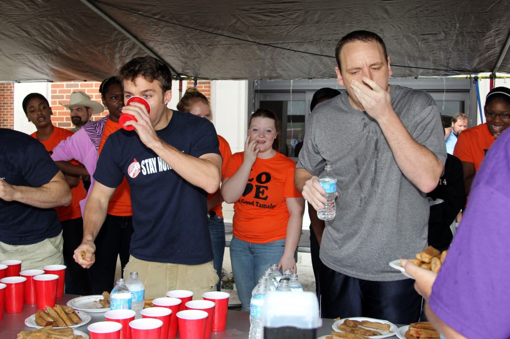 ‘Jaws’ tastes victory at World Tamale Eating Championship in Lewisville ...