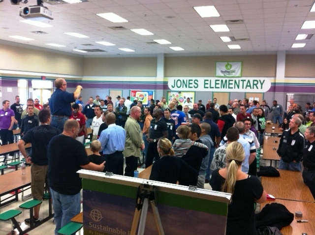 Jones Elementary students ‘bring Dad to school’ – Blue Ribbon News