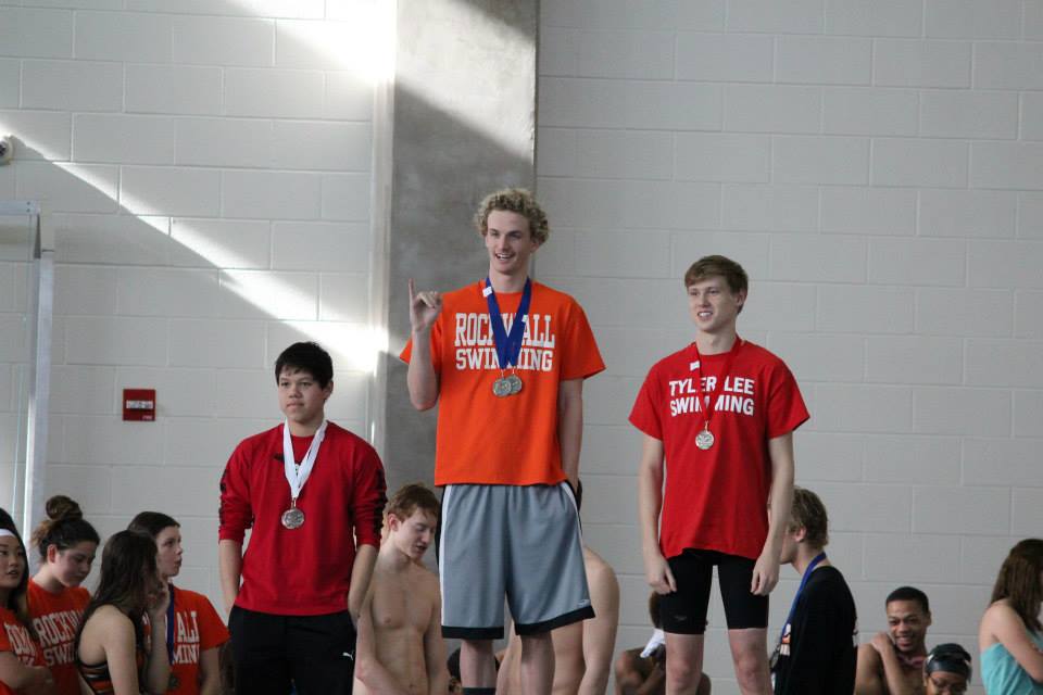 Yellowjackets swim to the top at district championships – Blue Ribbon News
