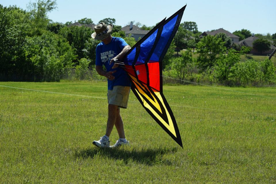 Friends of Raymond Cameron Lake Park host Kite Fly-In – Blue Ribbon News
