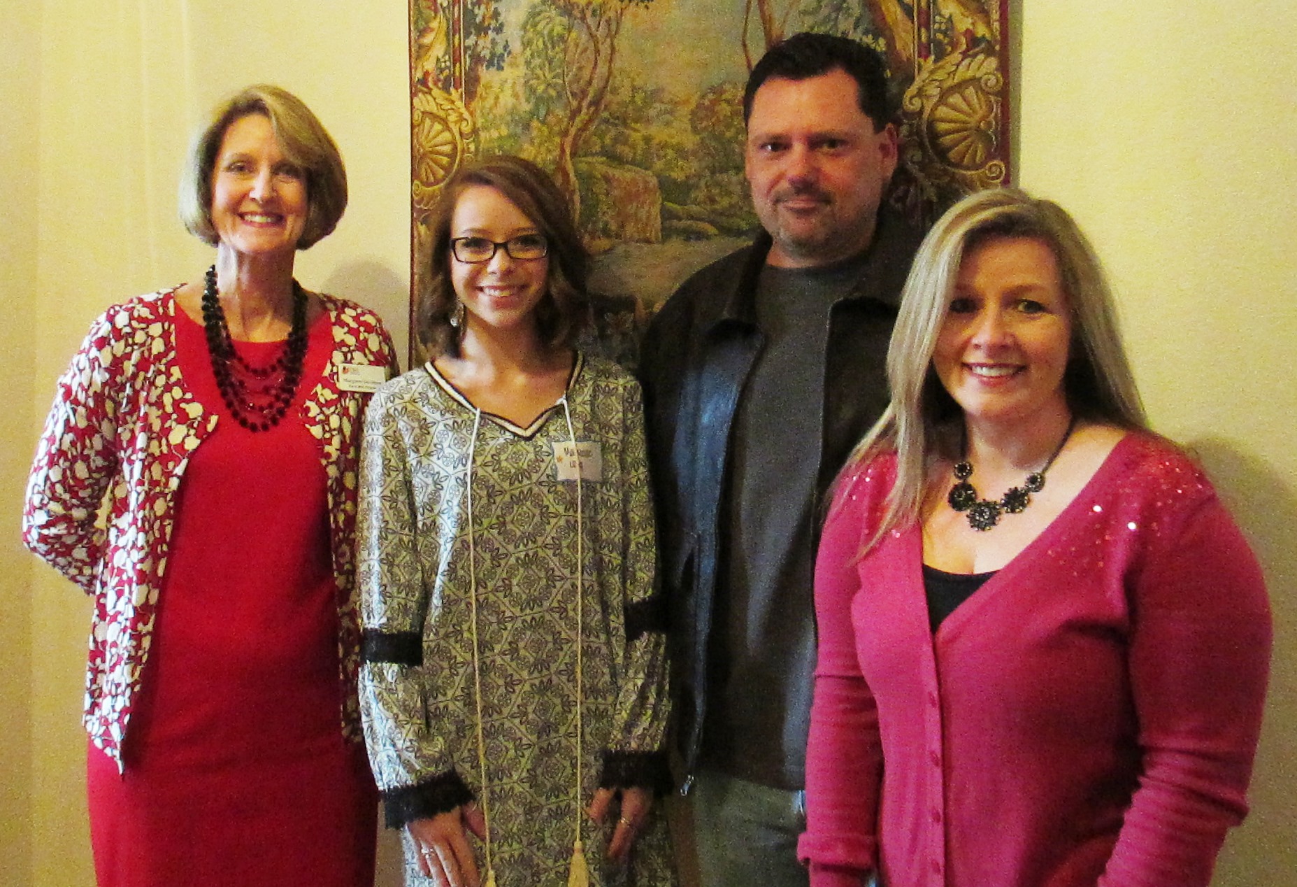 DAR recognizes award recipients at Annual Tea – Blue Ribbon News