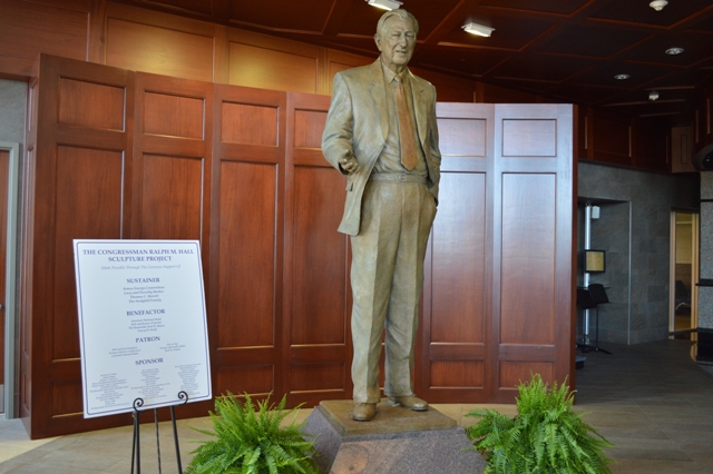 PHOTOS & STORY: Unveiling of Congressman Ralph Hall statue – Blue ...