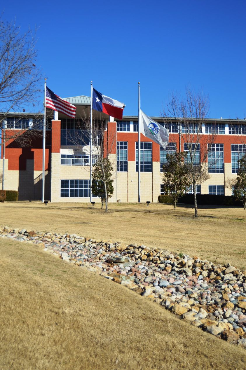 Rockwall lowers city flags in honor of former Mayor – Blue Ribbon News