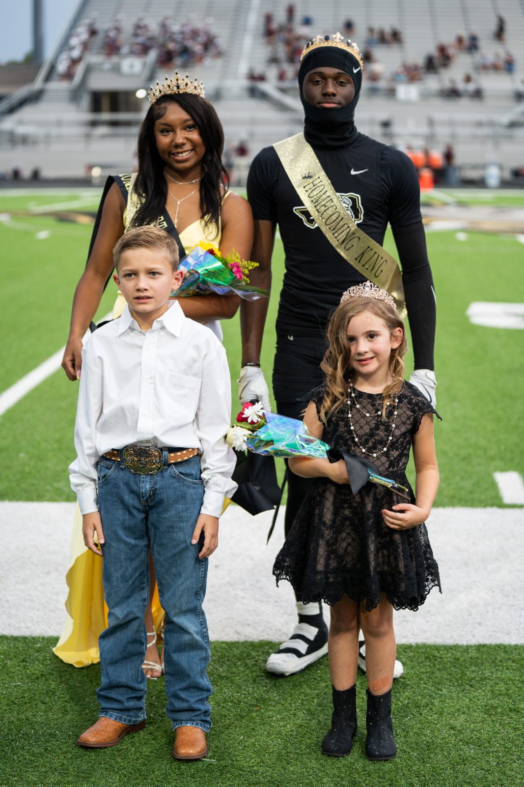 Royse City High School crowns 2025 Homecoming King and Queen – Blue ...